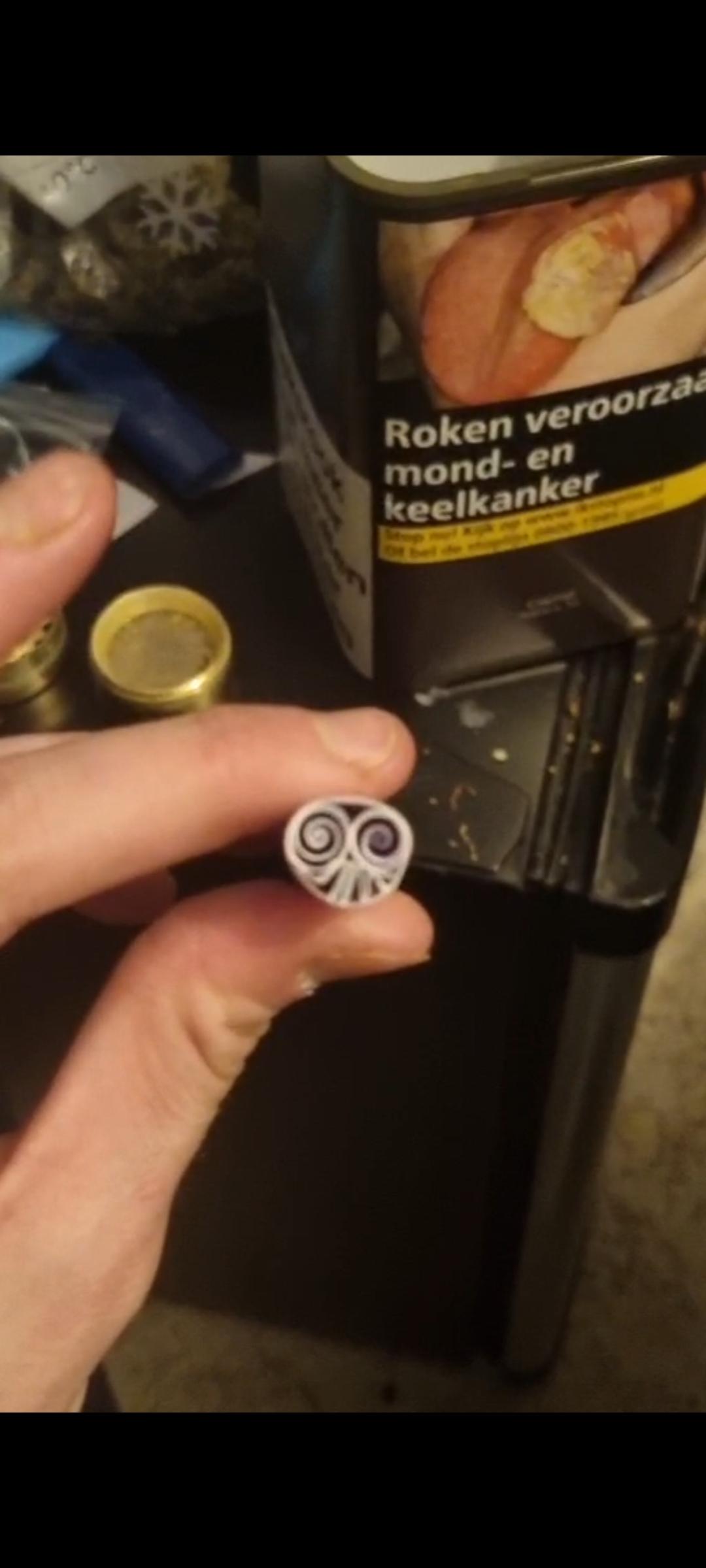 Made a small joint | Scrolller