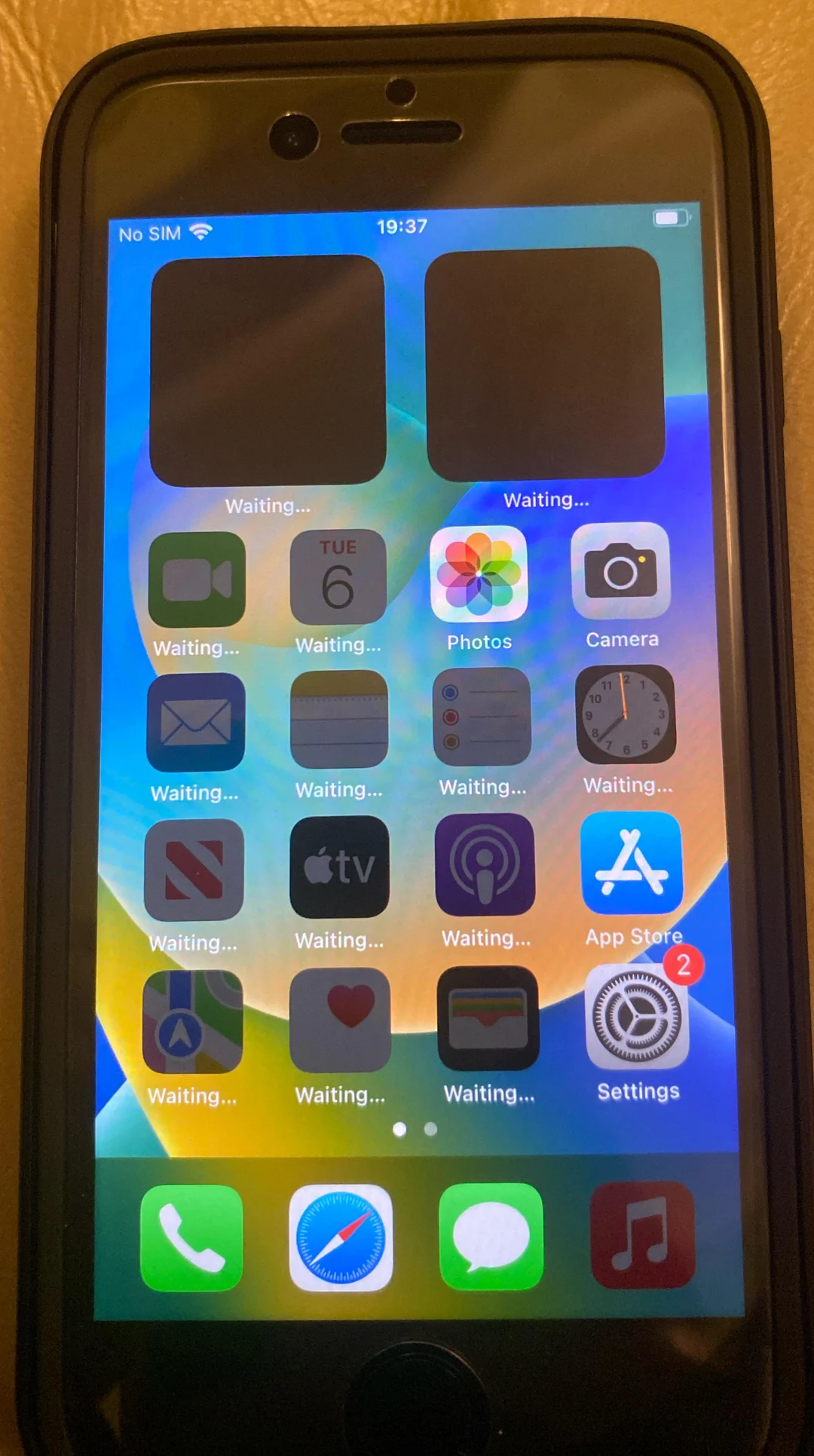 New phone apps stuck on waiting | Scrolller