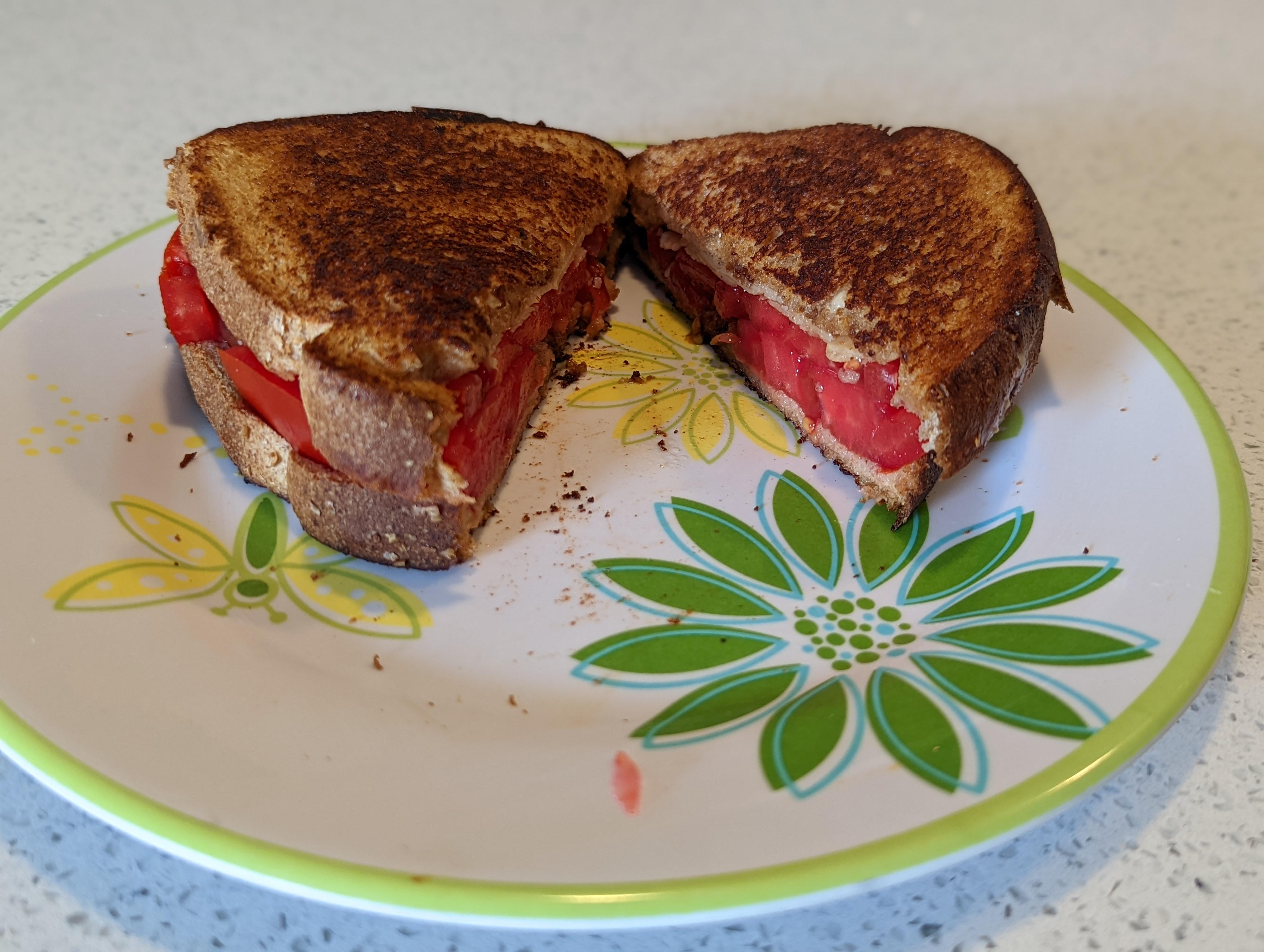 [Homemade] Tomato sammie | Scrolller