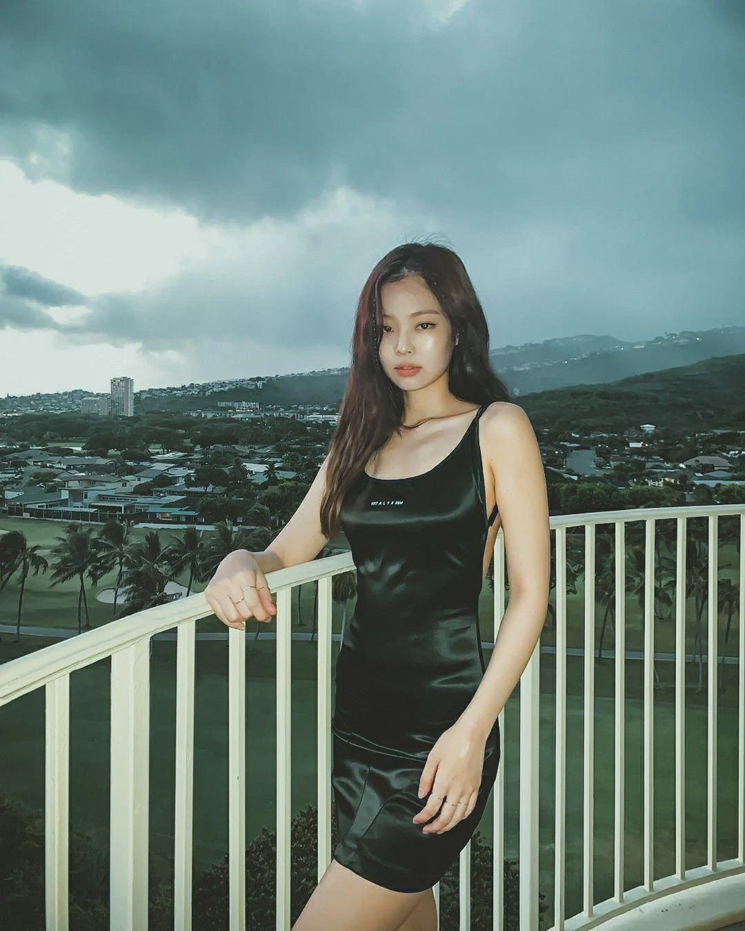 Jennie Kim | Scrolller