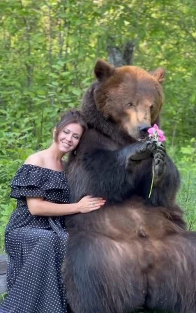 She loves her Bear | Scrolller