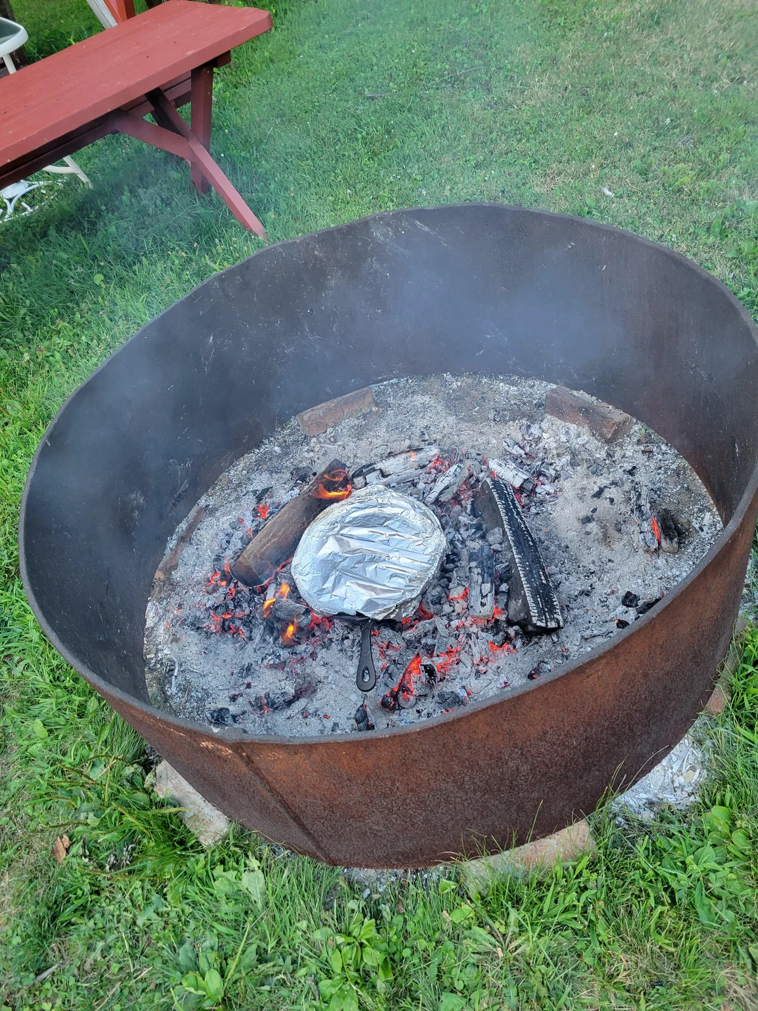 Fresh green beans and leftover chicken from the Blackstone, first time using cast iron in real ...