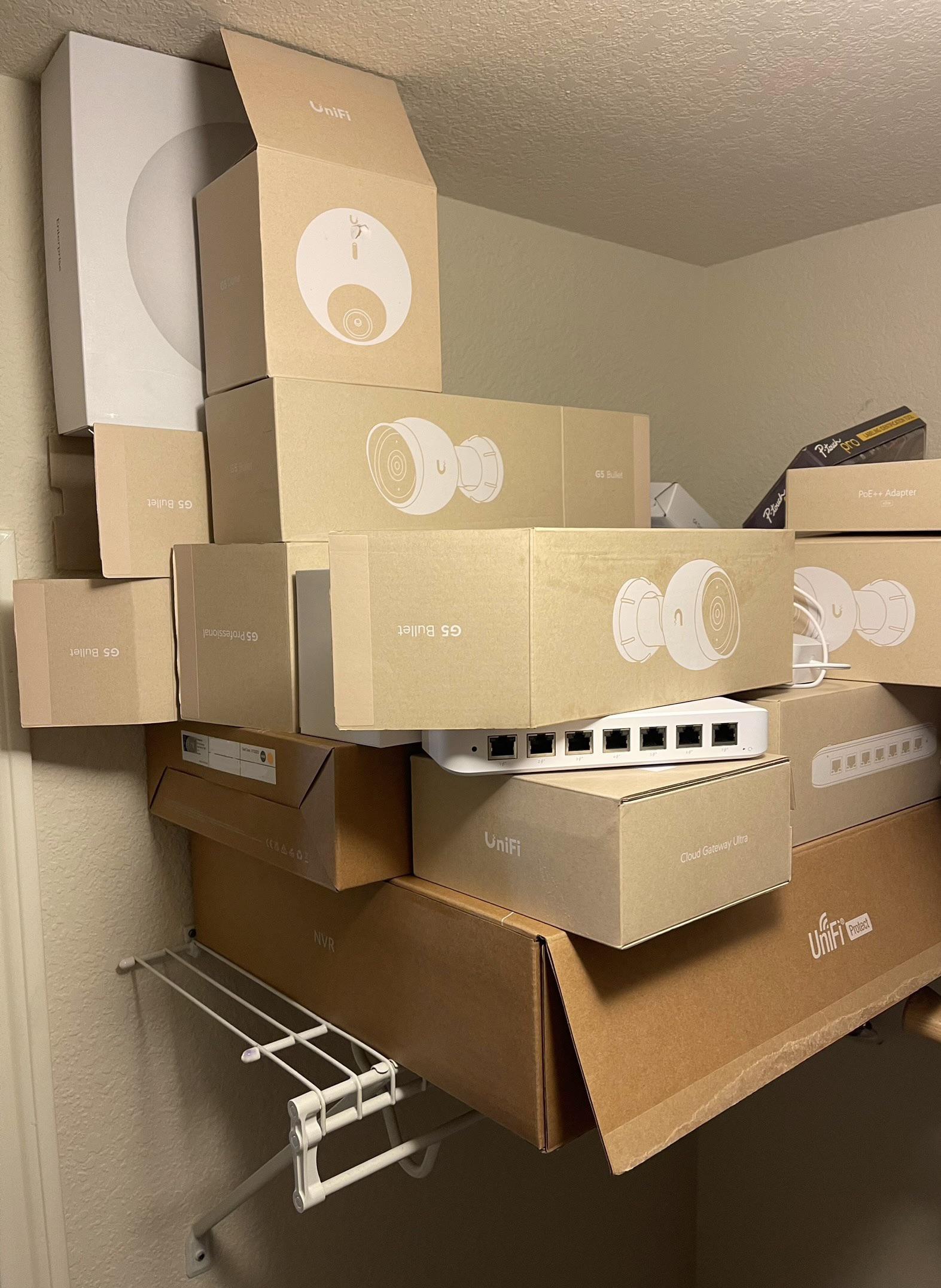 Rate my little white rack | Scrolller