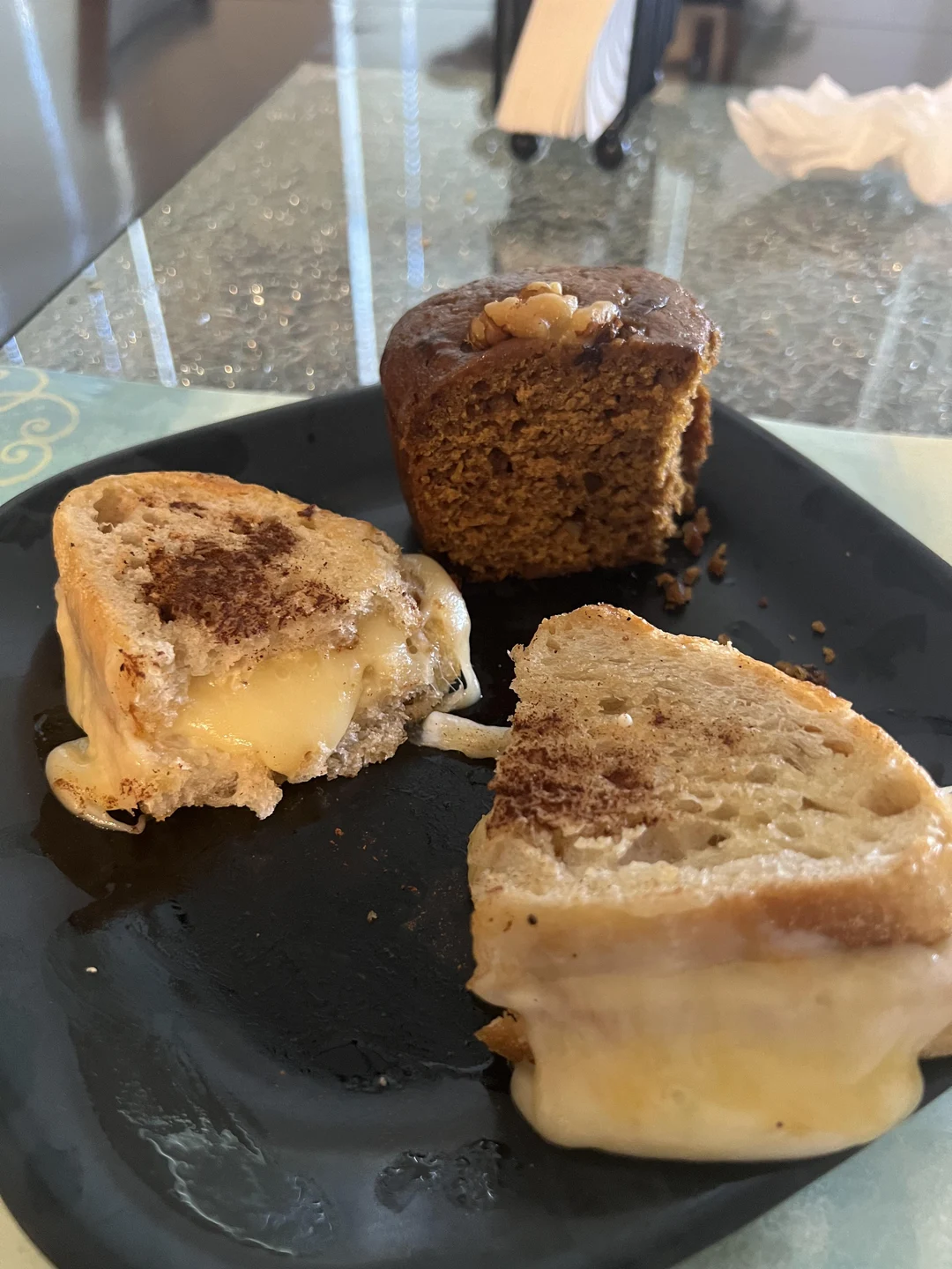 did cinnamon again | Scrolller