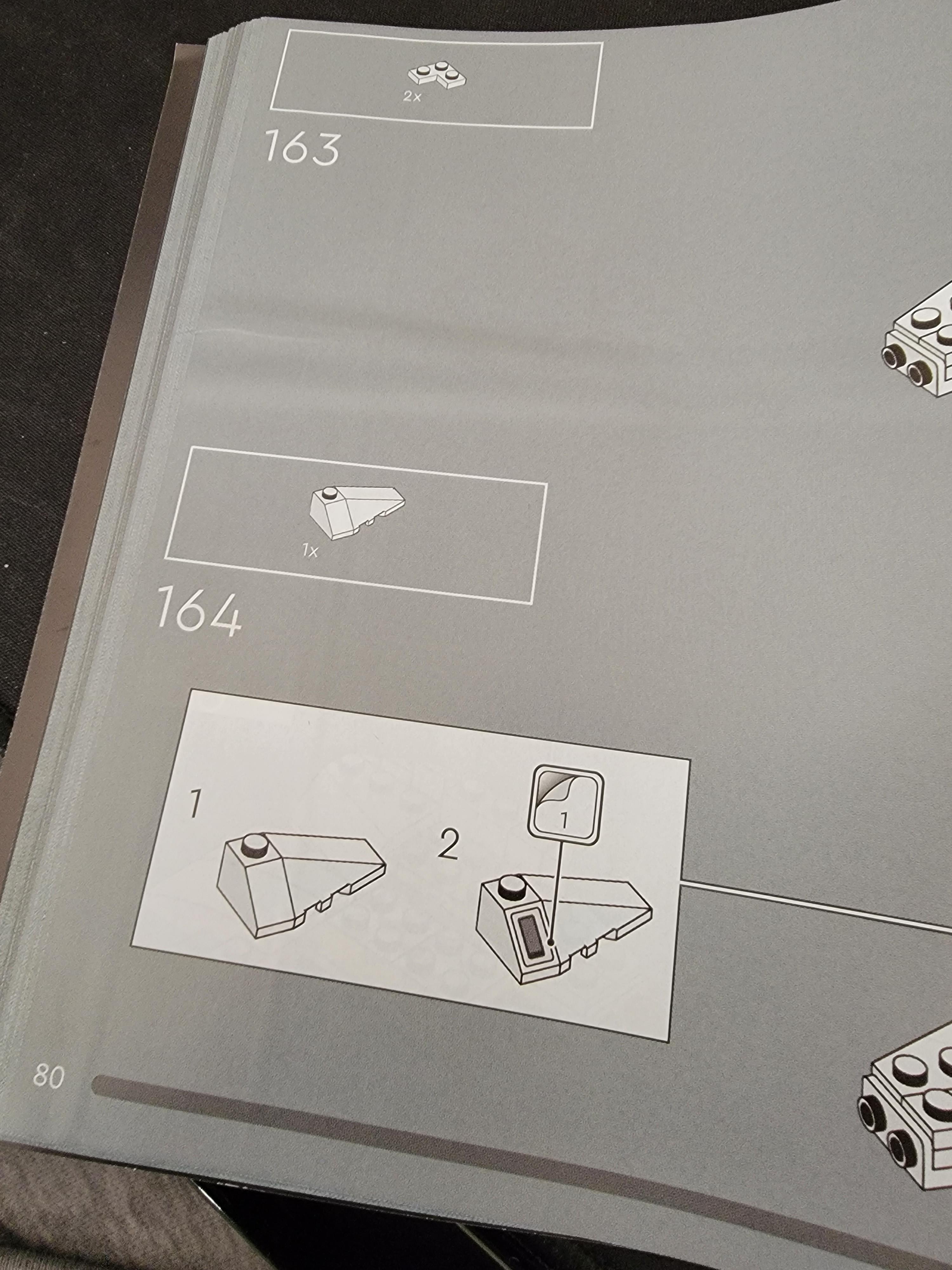 Building the new Commander Cody LEGO Head. Where are the stickers? | Scrolller