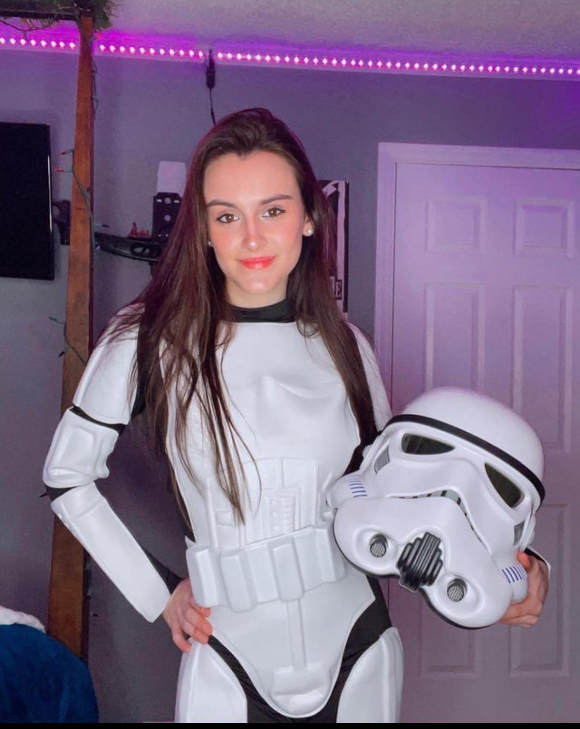 U/ Miserable-Glove-8114 stormtrooper cosplay | Scrolller