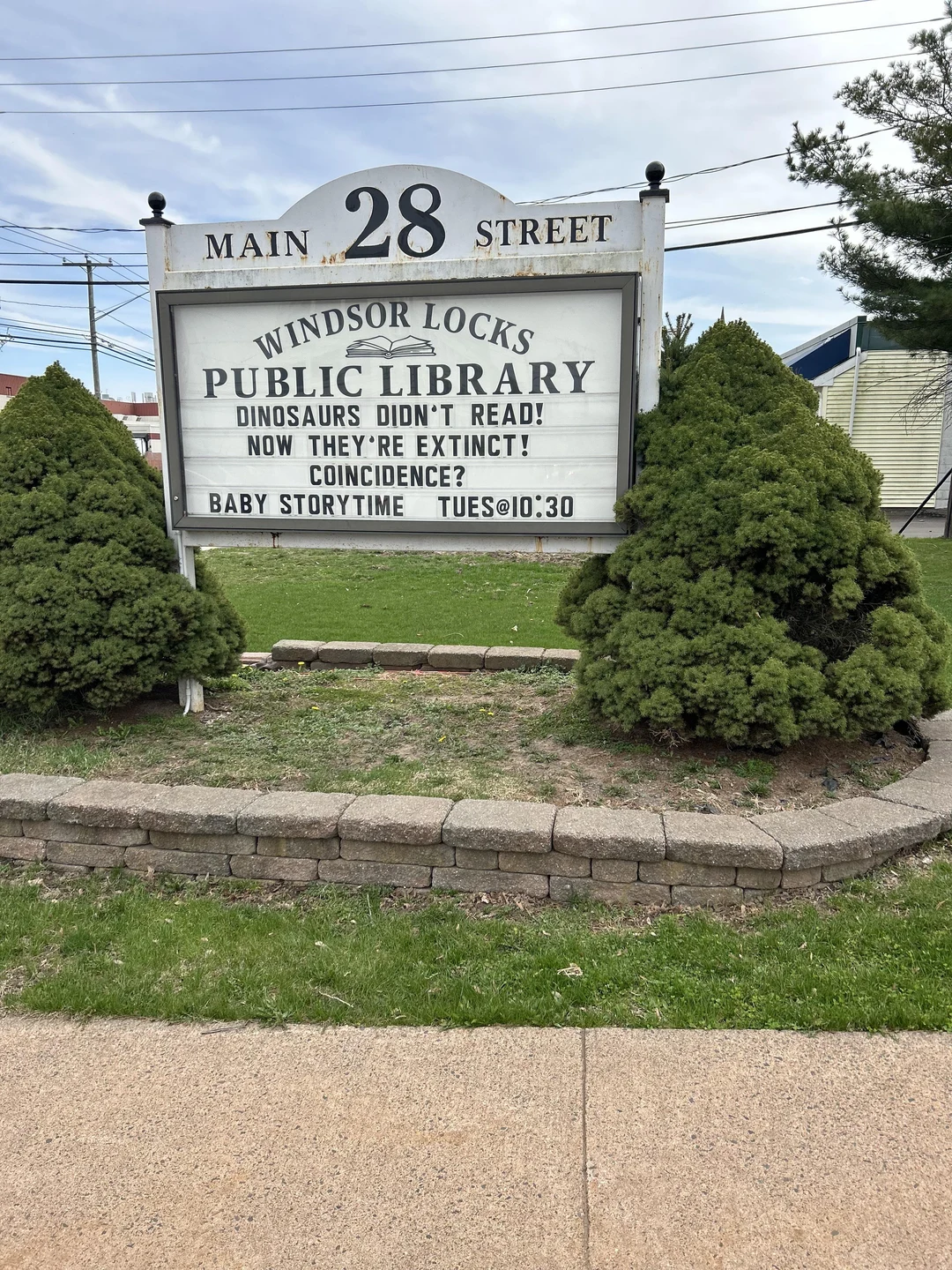 That sign | Scrolller