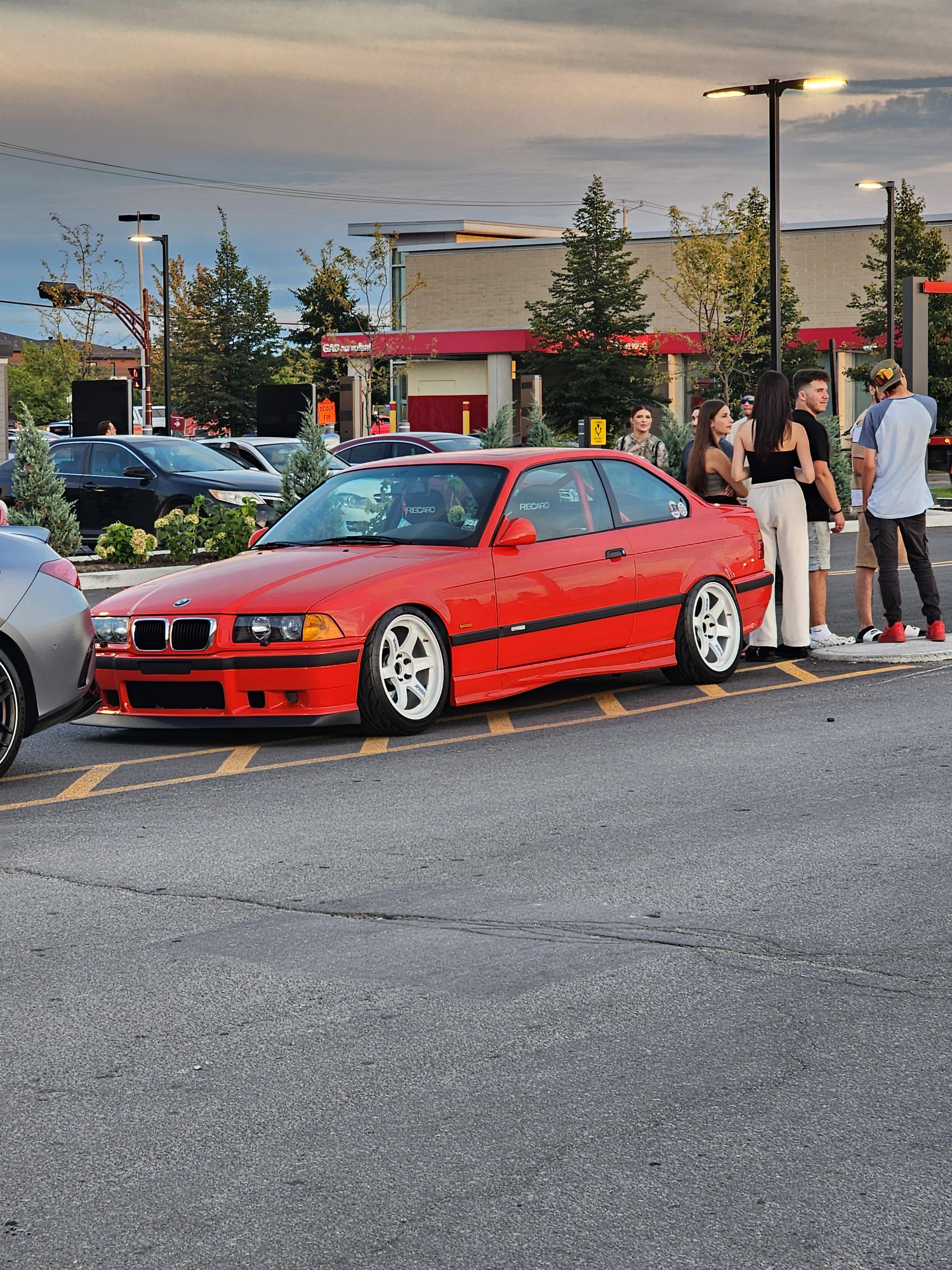 Discover more like Carporn: Clean e36 M3 [3000x4000] and Related Content | Scrolller