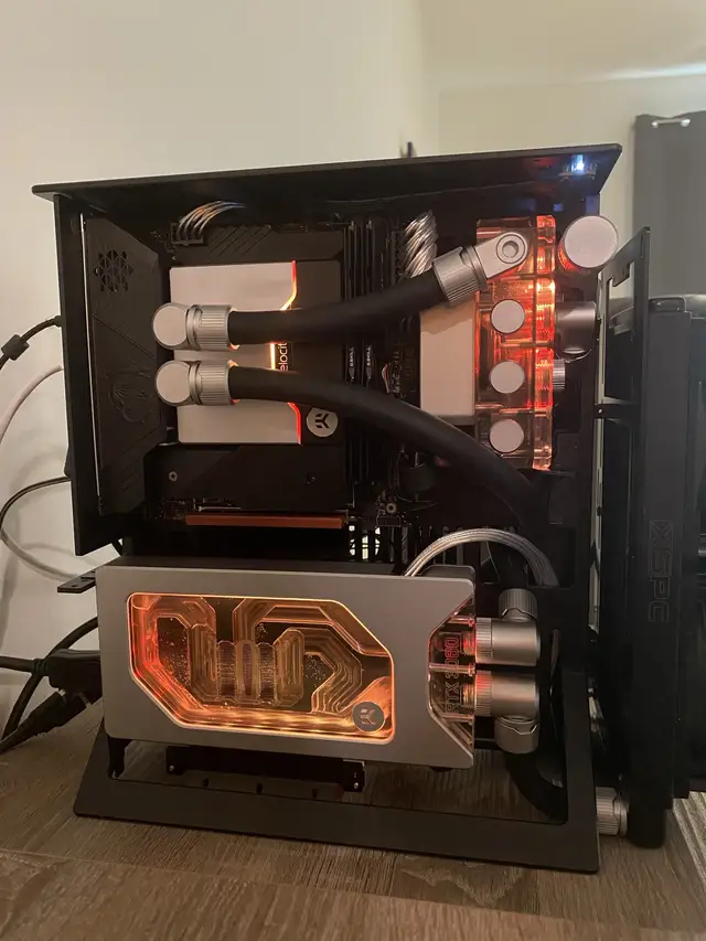 X-Proto ATX - Added a 2nd Radiator | Scrolller