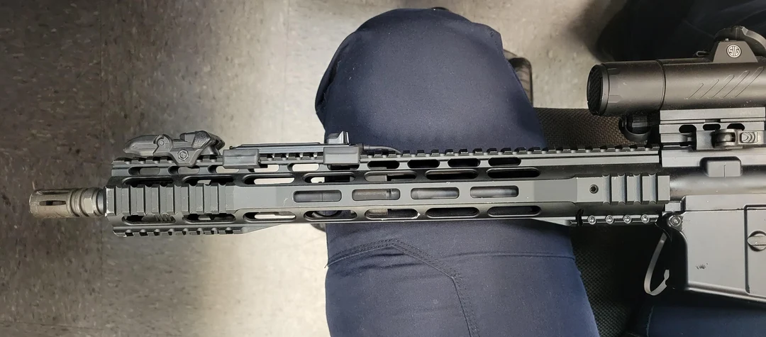 Does anyone know what handguard this is? | Scrolller