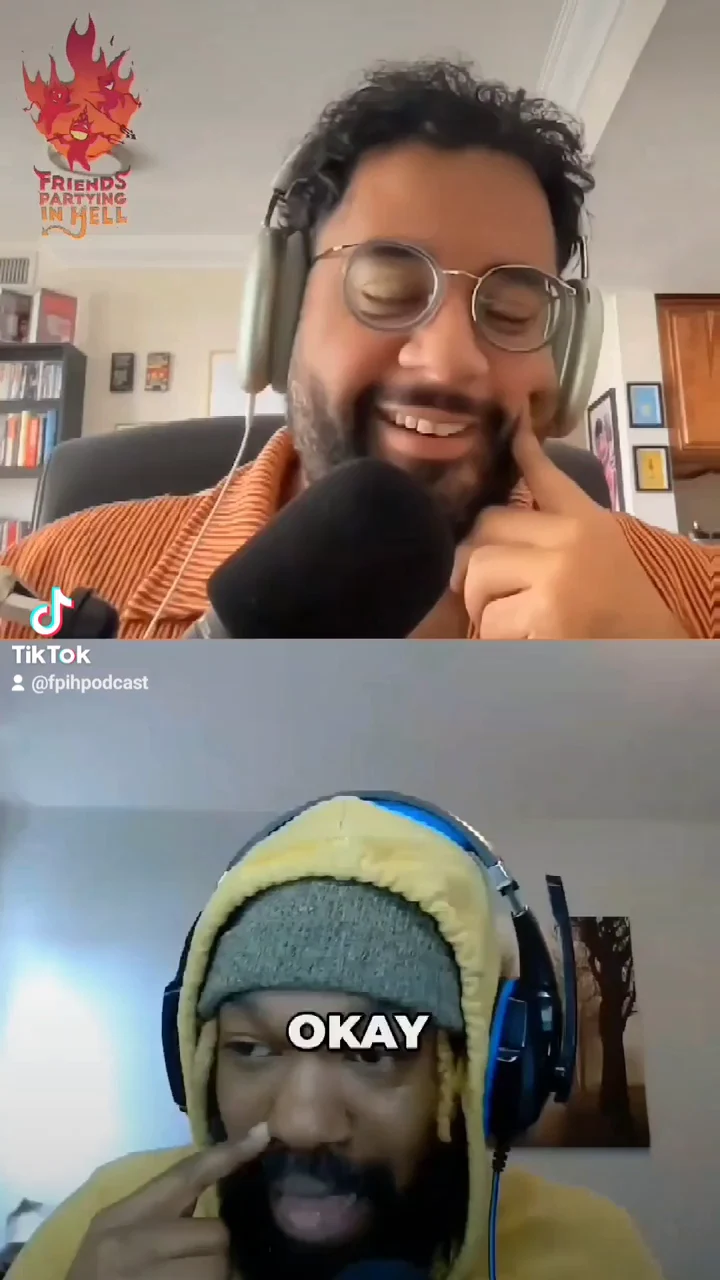 Drake's on a Plane | Scrolller