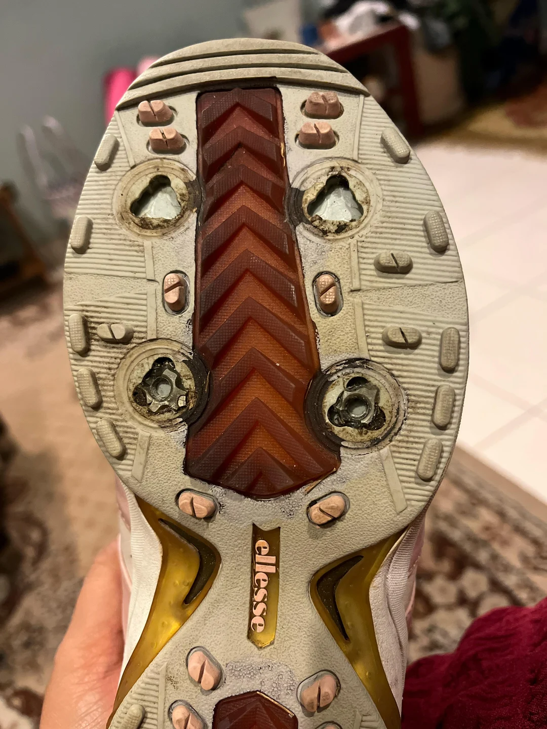 Help me to identify this shoe's spike | Scrolller