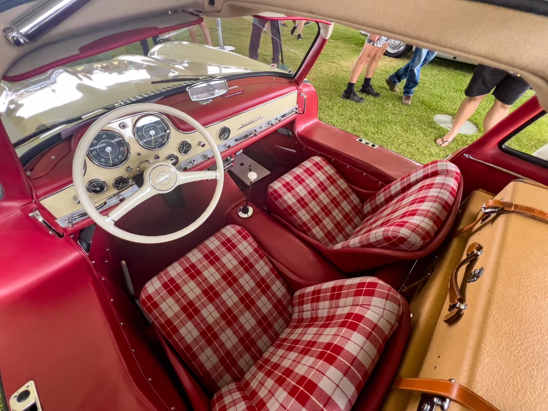 The interior of a 1954 Mercedes-Benz 300 SL Gullwing [4032x3024] | Scrolller
