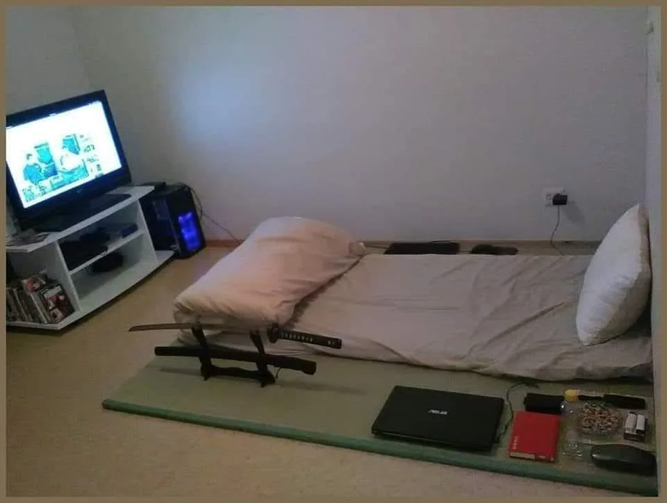 Minimalist Japanese male interior design | Scrolller