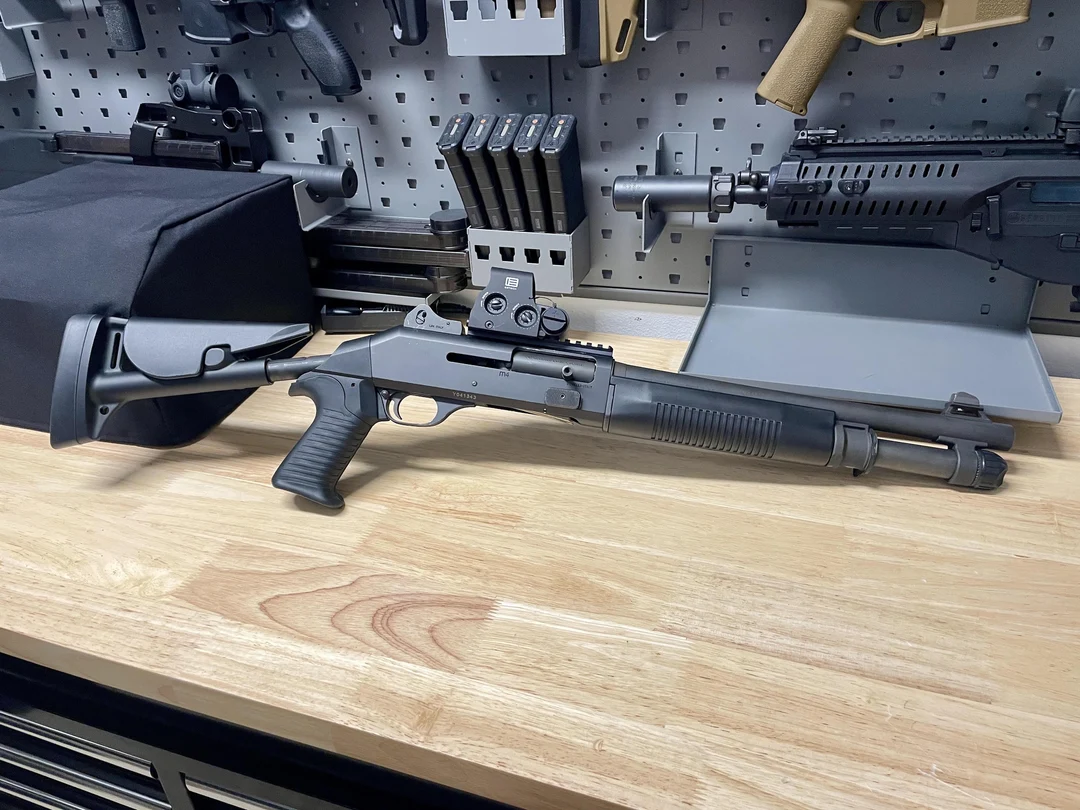 May I suggest... the Benelli M4? | Scrolller