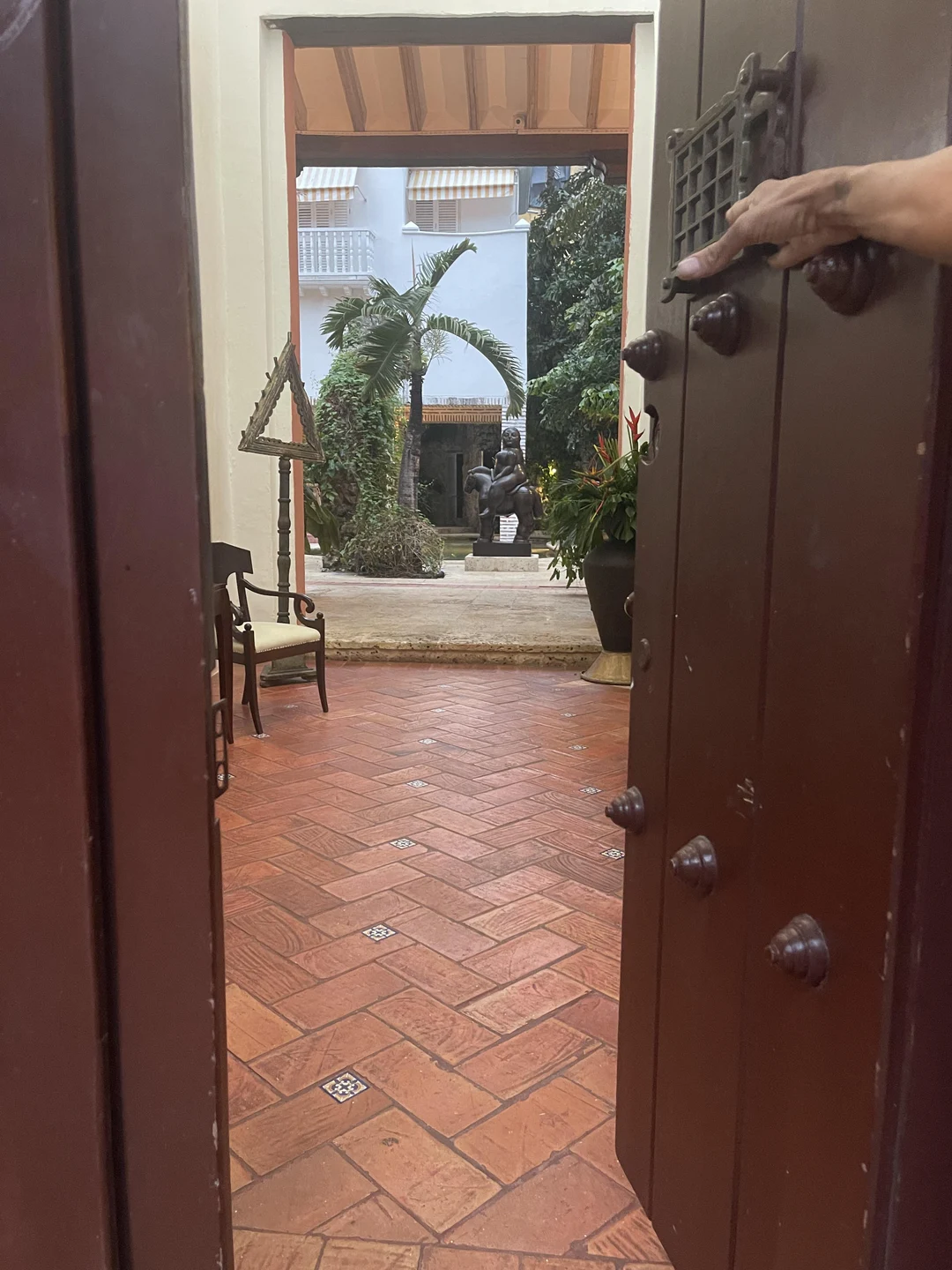 Cast Trip Locations | Scrolller