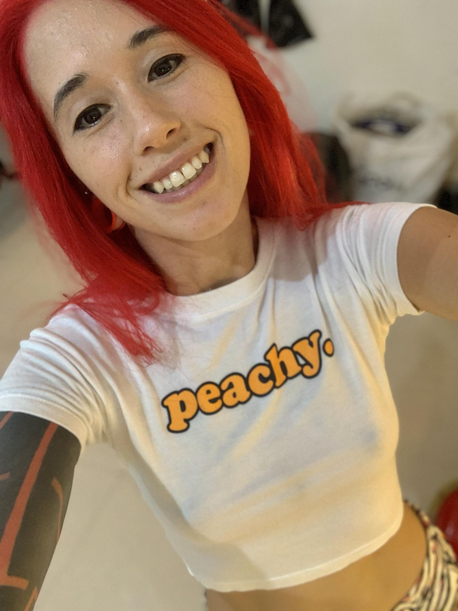 Feeling peachy | Scrolller