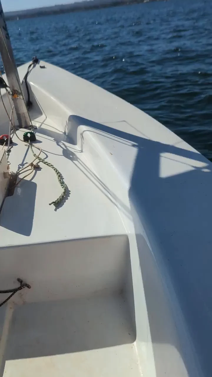 First time sailing on my own! | Scrolller