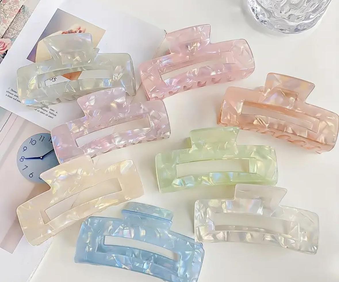 What is this pattern called? | Scrolller