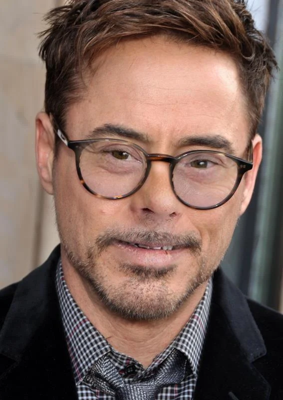 Robert Down-y Jr. | Scrolller