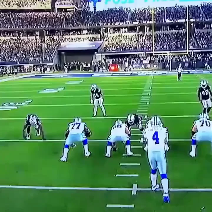 Bro turned into a madden linemen😭 | Scrolller