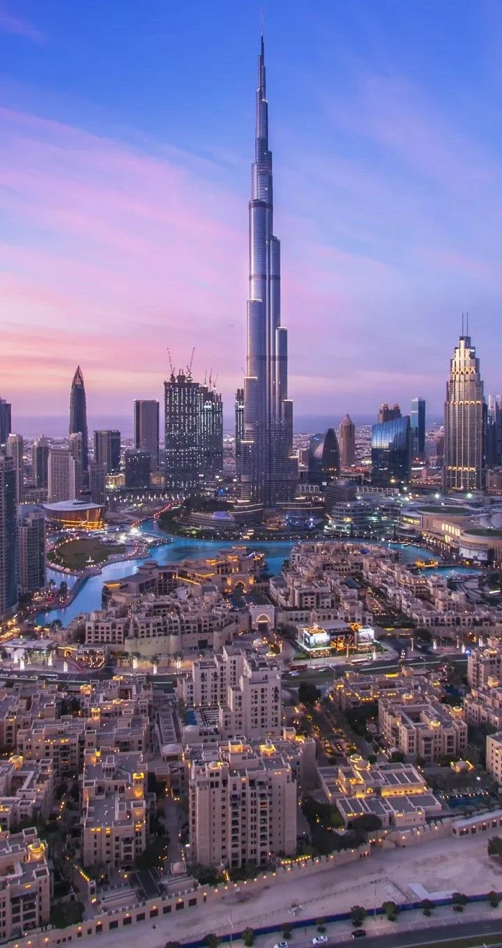 Dubai, UEA | Scrolller