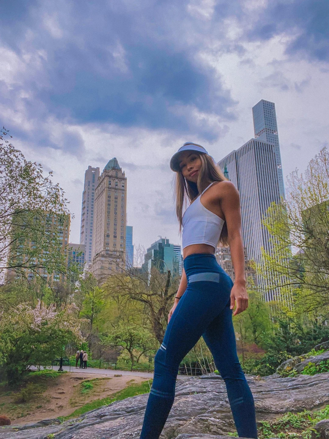 Skinny mini | Scrolller