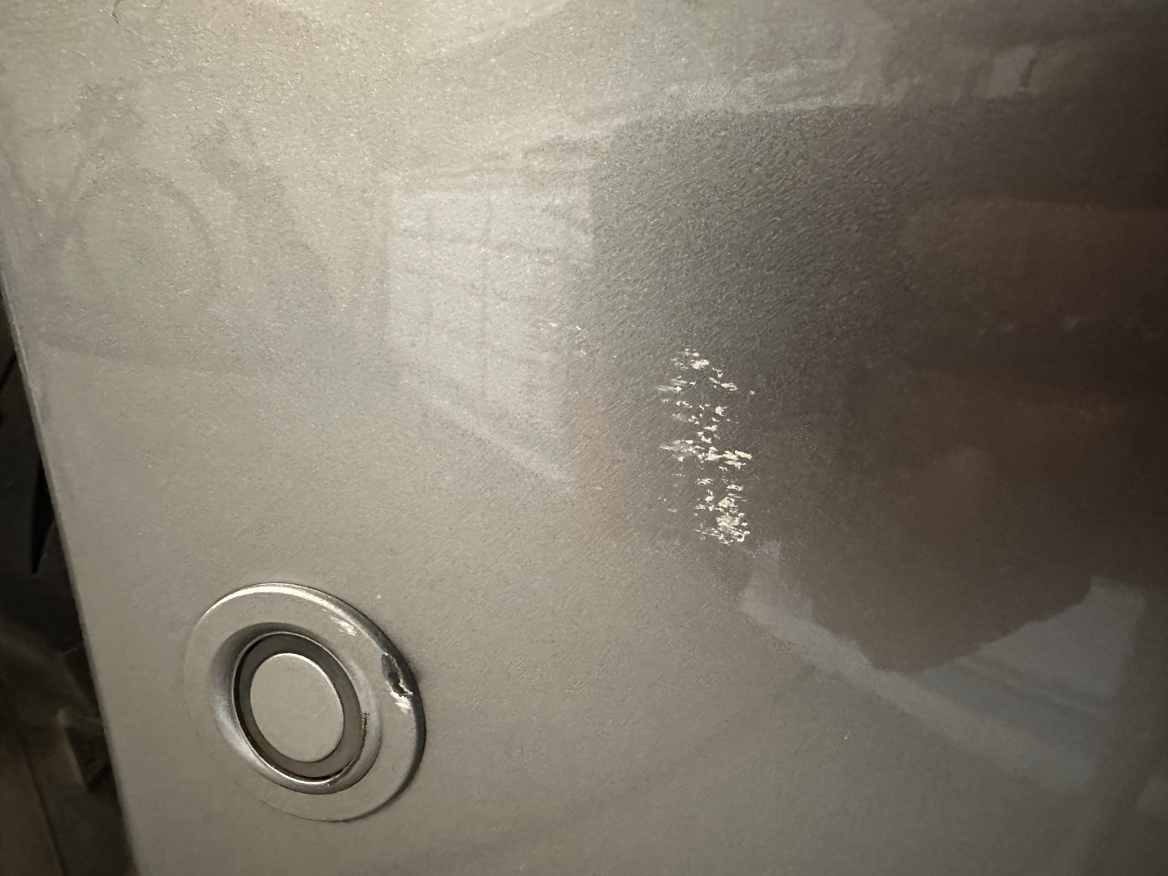 Small pain scratch | Scrolller