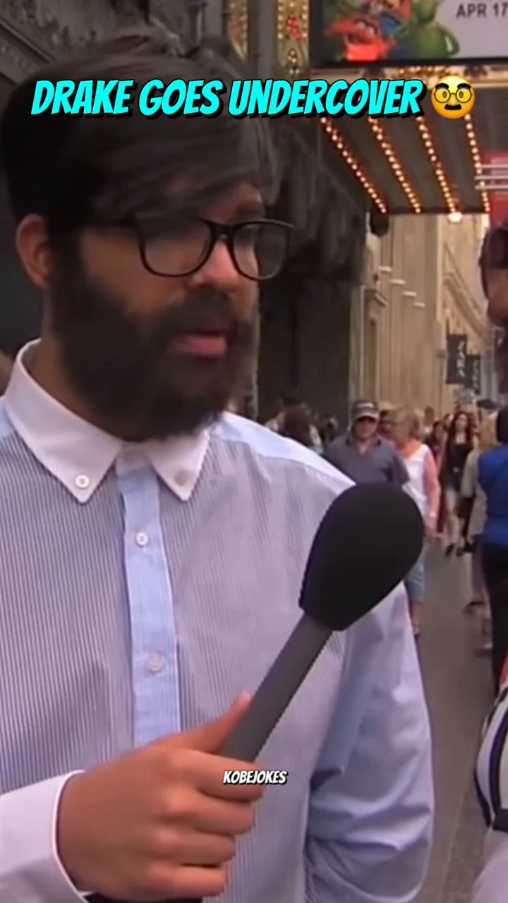 Drake goes UNDERCOVER at Hollywood Boulevard 🤓 #drake | Scrolller