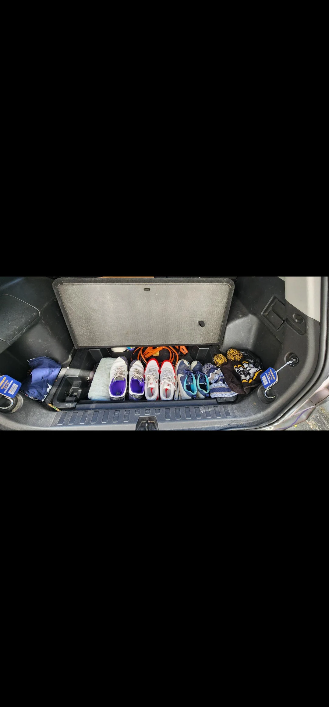 Anyone else's trunk look like this? | Scrolller