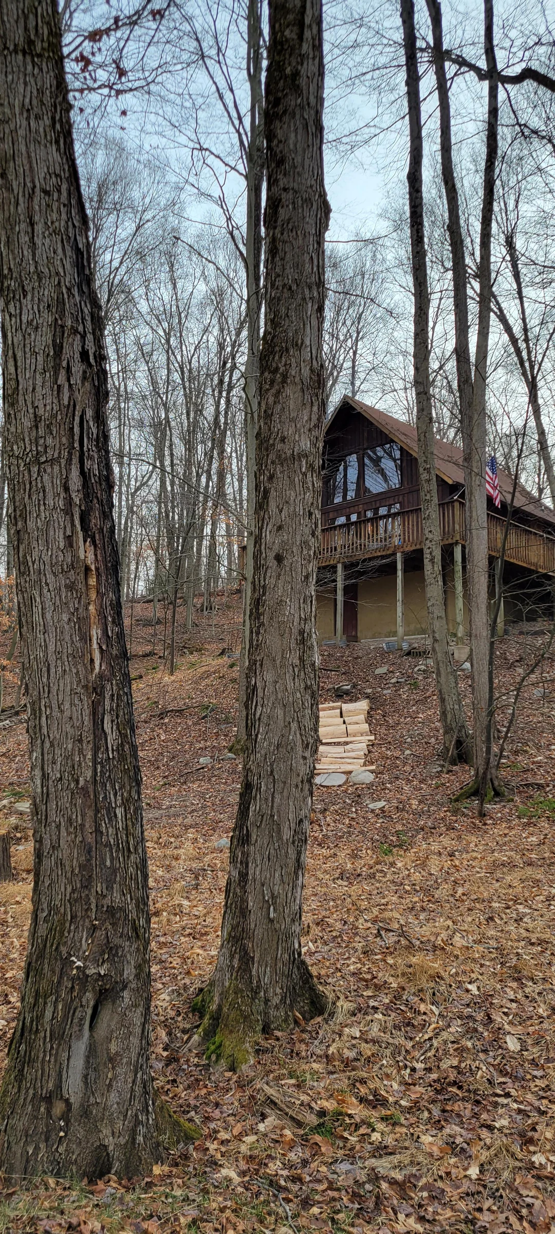 Cabin in Greentown, PA | Scrolller