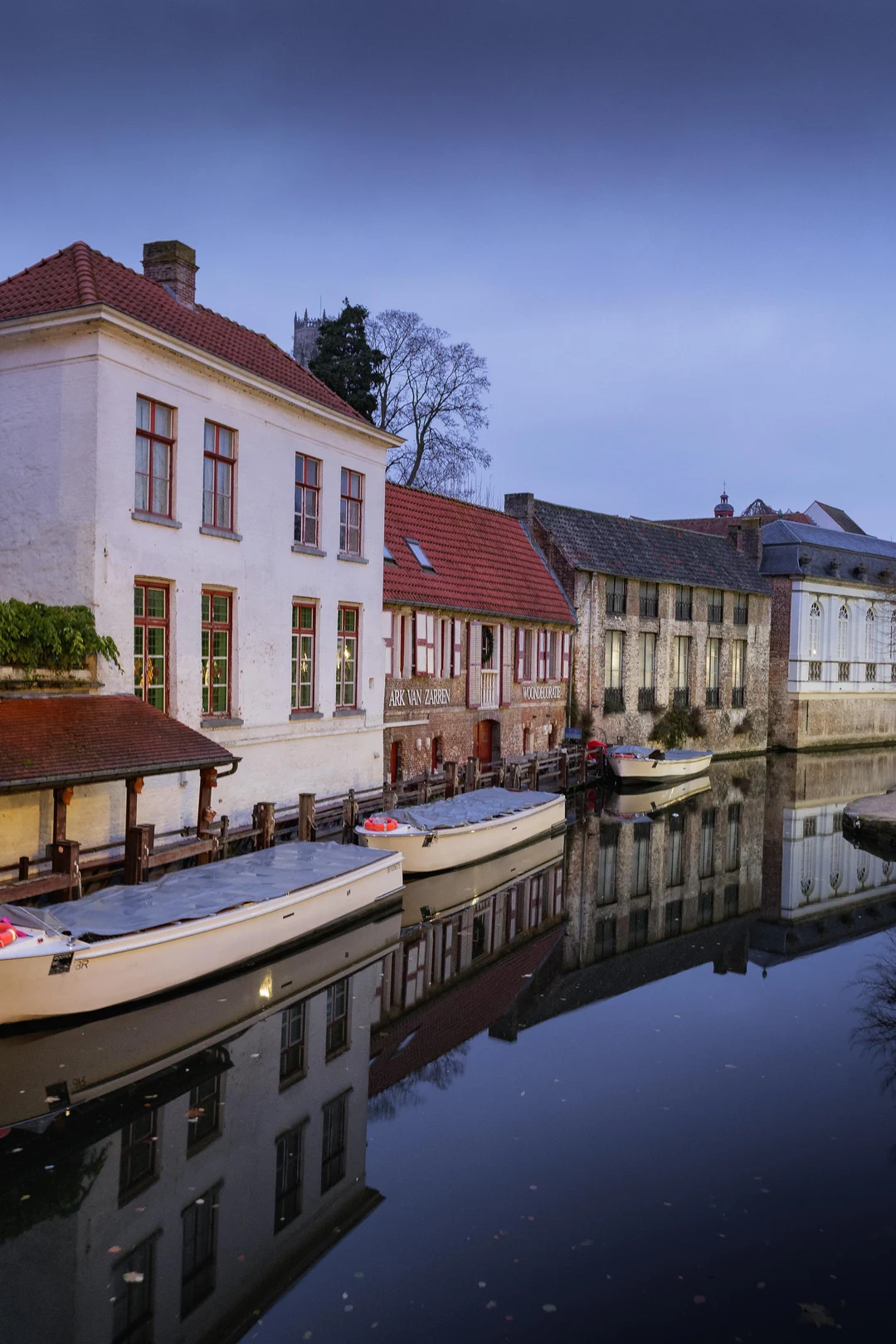 Discover more like CityPorn: Another picture from along the canal ways in Bruges. and Related ...