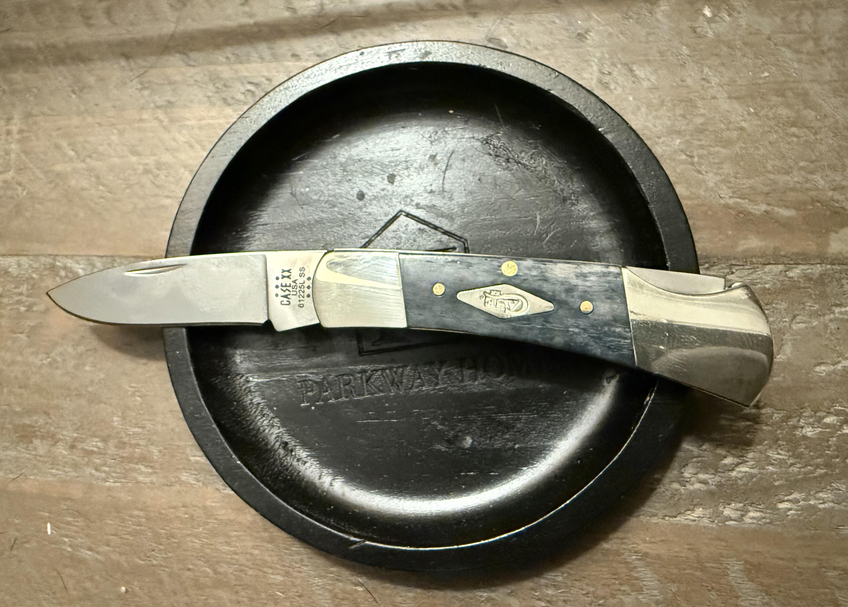 Discover more like SlipjointKnives: Case Smooth Gray Bone Lockback and ...