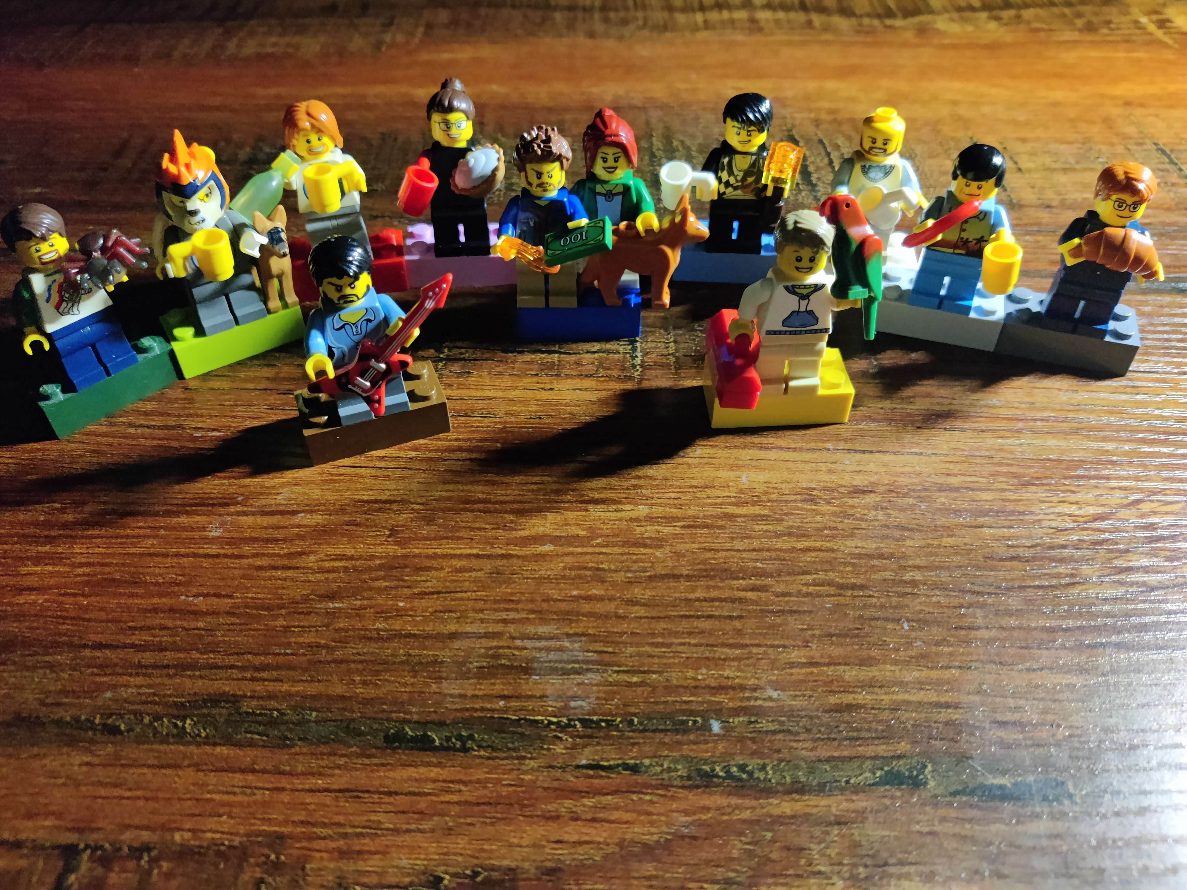 Minifigs For my Friend Group | Scrolller