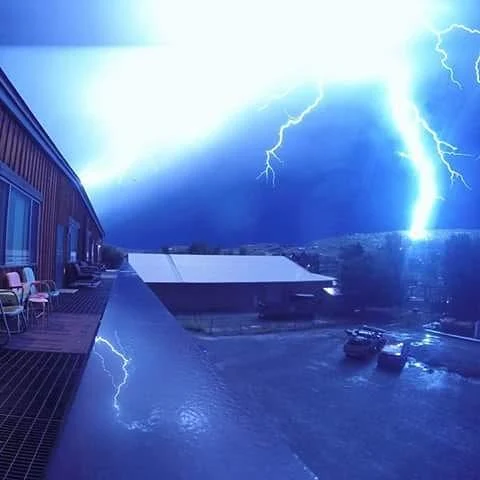 Lightning/railing | Scrolller