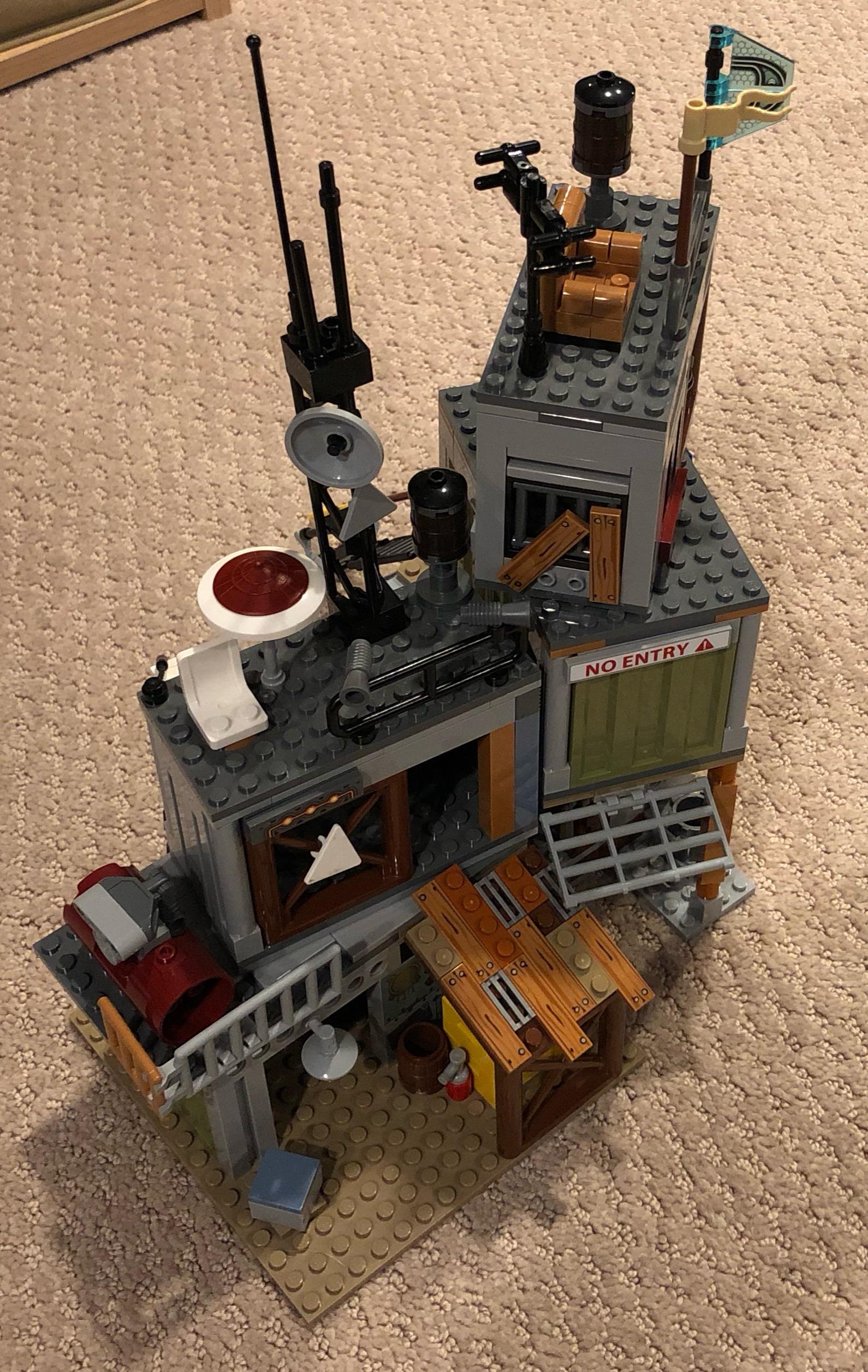 Lego MOC inspired by Apocalypseburg | Scrolller