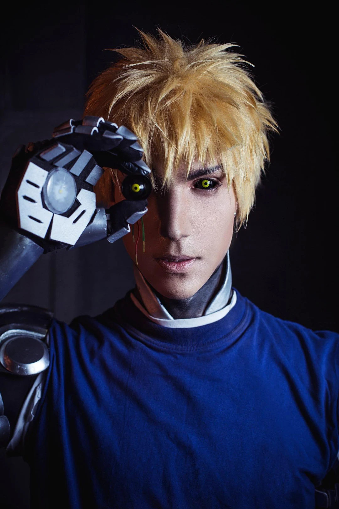 [self] Genos cosplay [OPM] | Scrolller