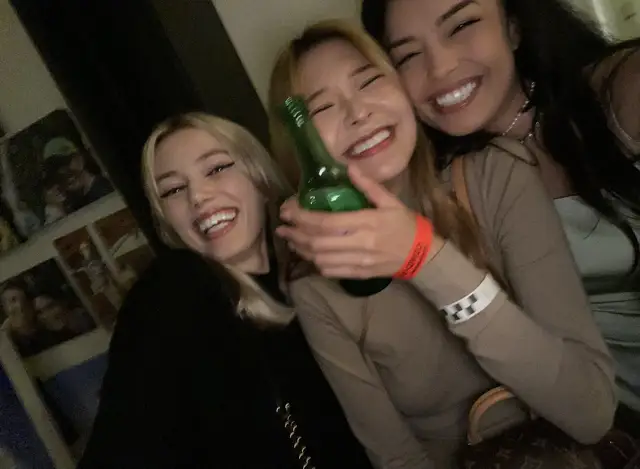 Grace, Miyoung and Rae | Scrolller