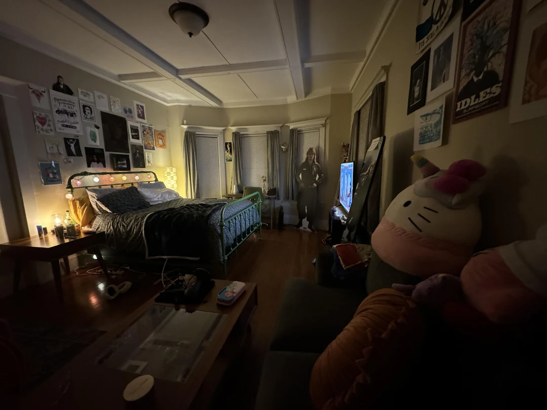 I tidied my lil sanctuary | Scrolller