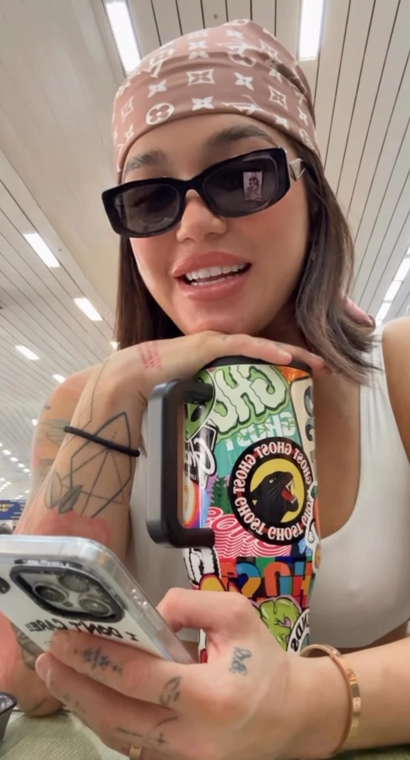 Tracy C. | Scrolller