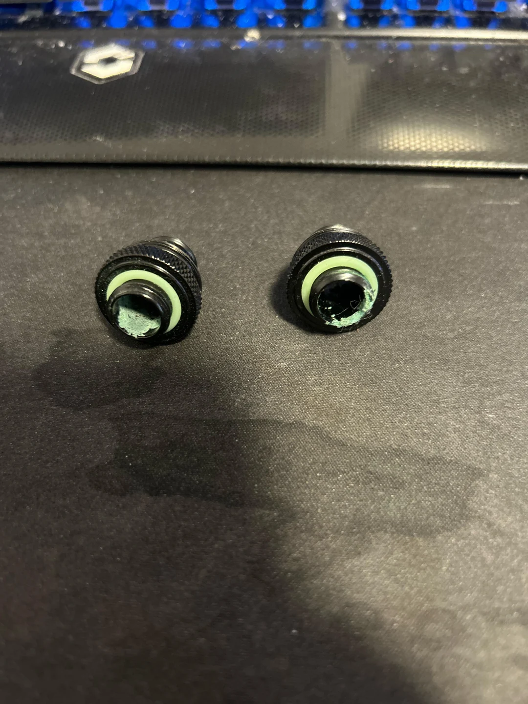 Why this two fittings | Scrolller