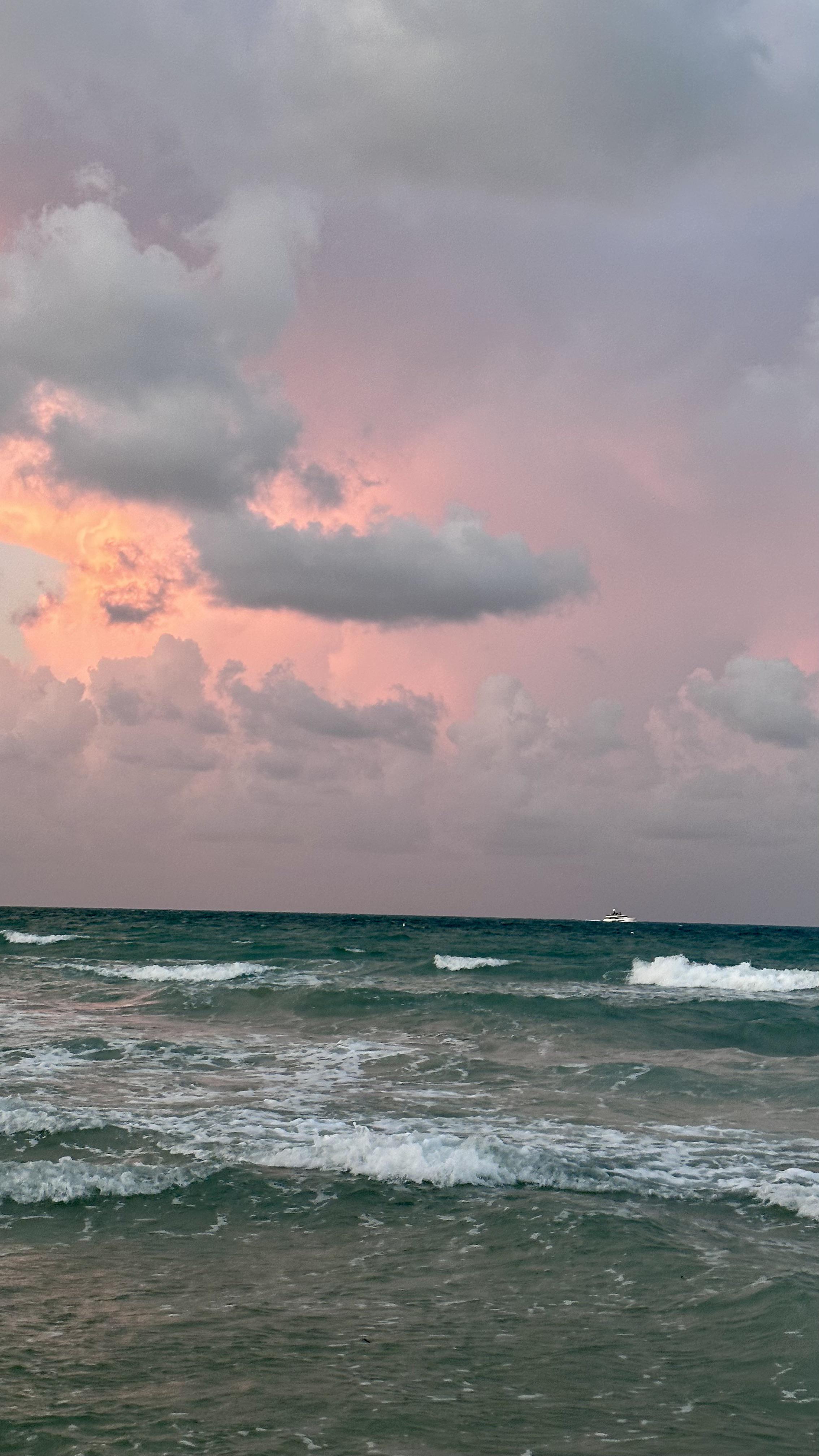 Miami Beach | Scrolller