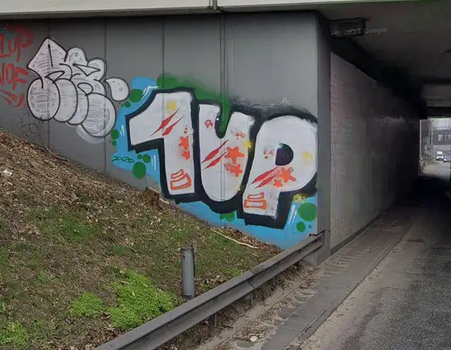1up Google Map Spotted in Berlin | Scrolller