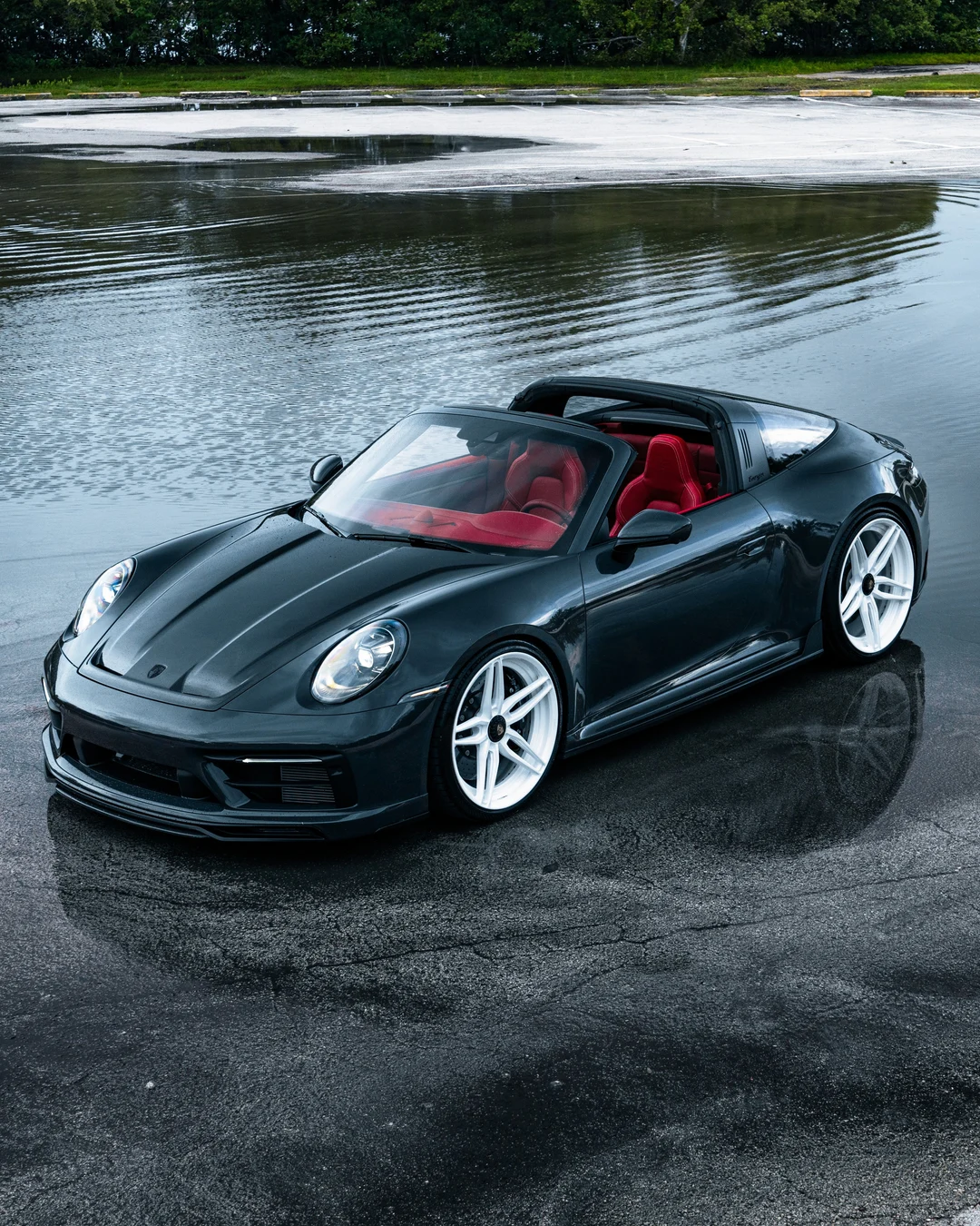 Porsche 911 Targa 4 GTS [3276x4096] | Scrolller