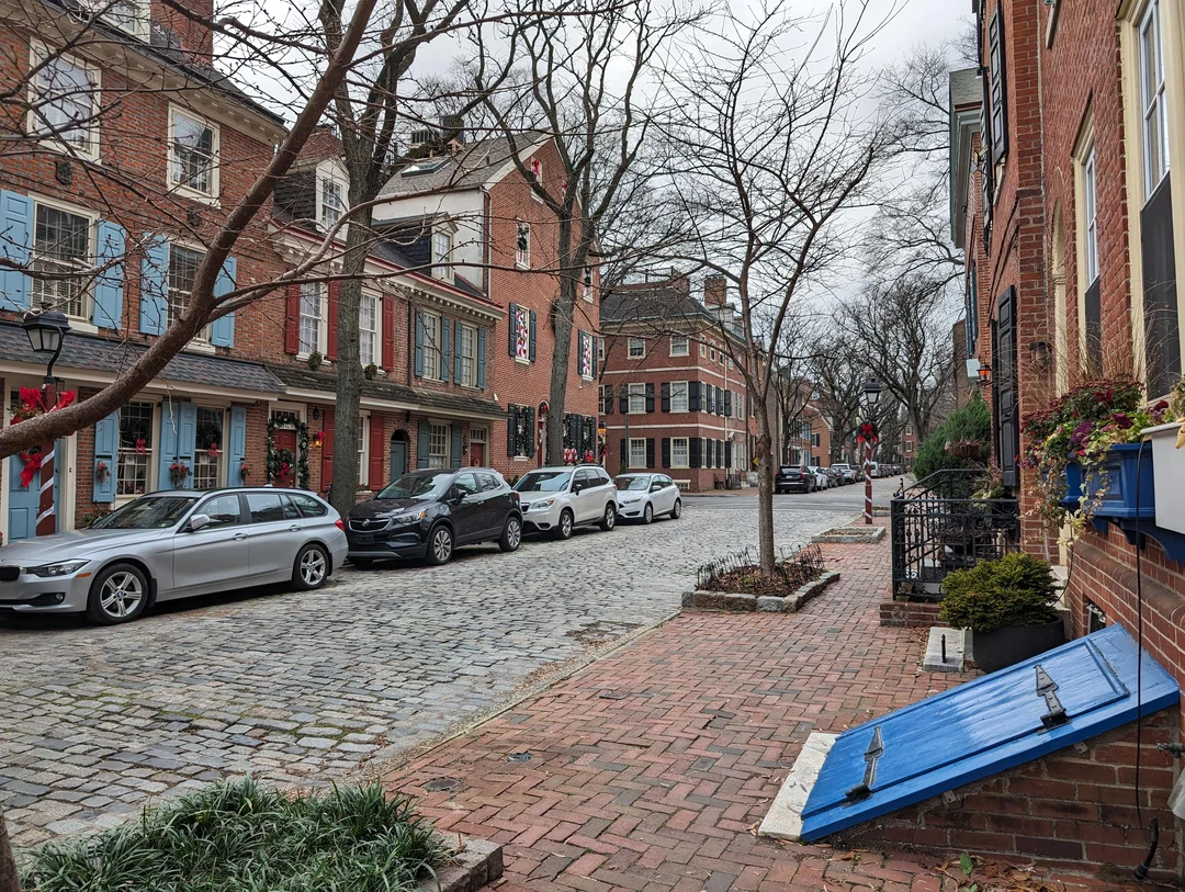 Philadelphia, PA | Scrolller