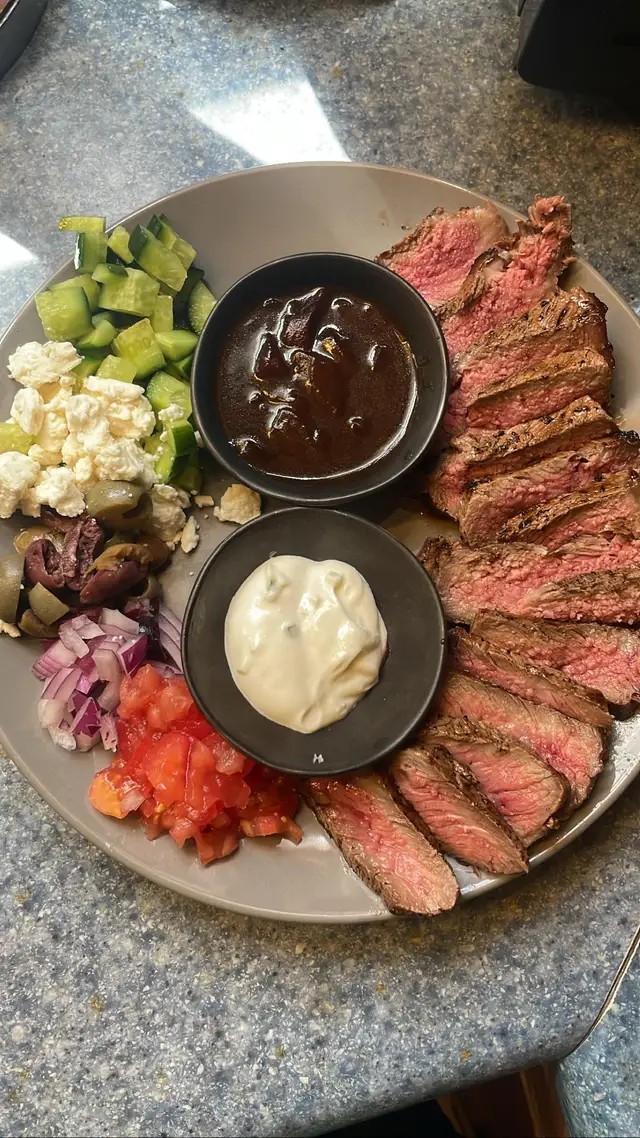 Saturday Strip & Salad | Scrolller