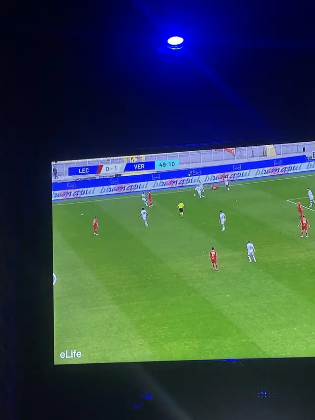 This LEC vs VER battle is really interesting but where are the cars? | Scrolller