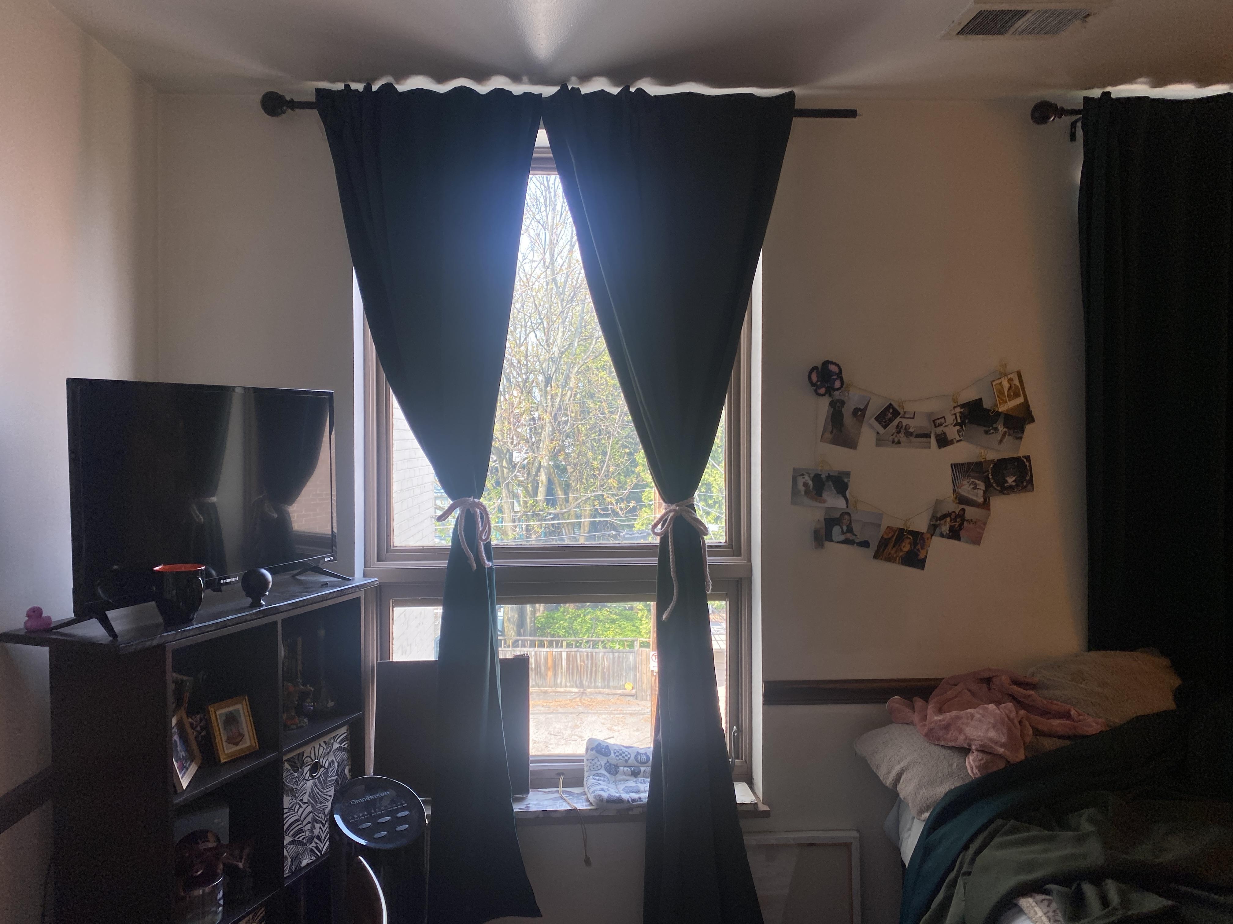 Which curtains look better? | Scrolller