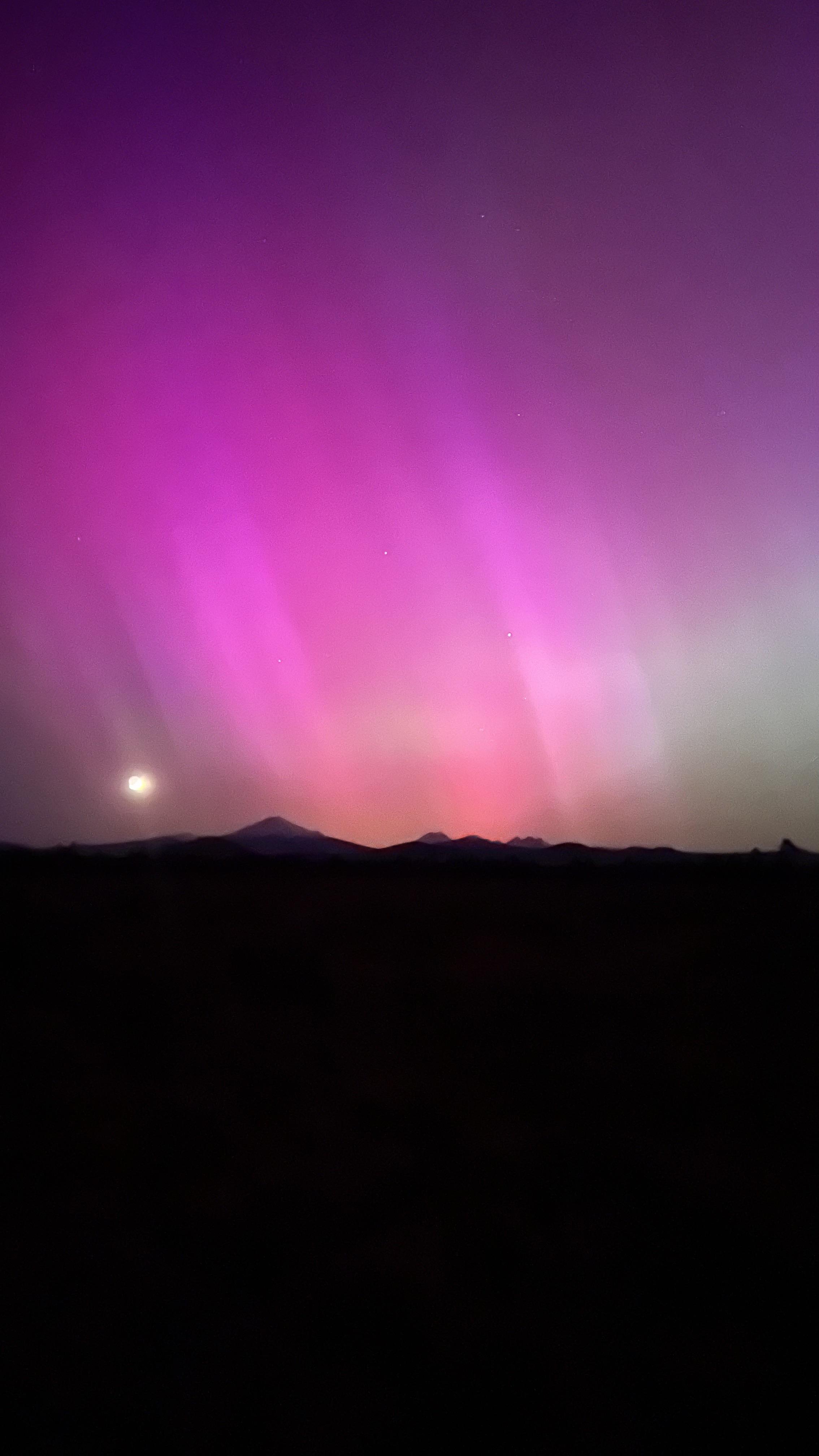 Genuine dream come true seeing the Aurora Borealis. Central Oregon, USA ...