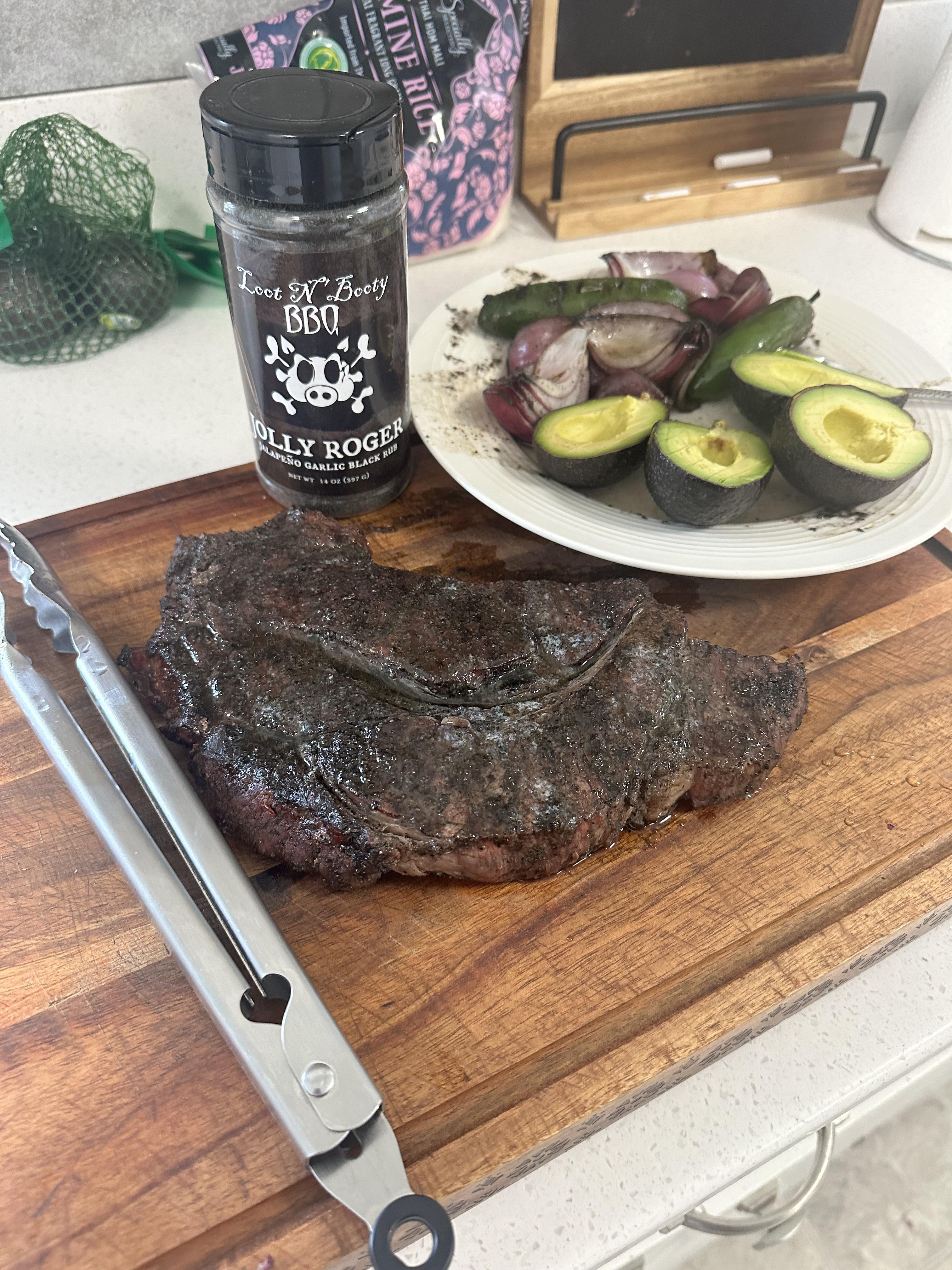 Tried my hand at a chuck eye steak, reverse seared on the egg. Pretty tastey for the price, but ...